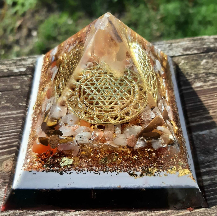 ORGONIT PIRAMIS - Arany Yantra